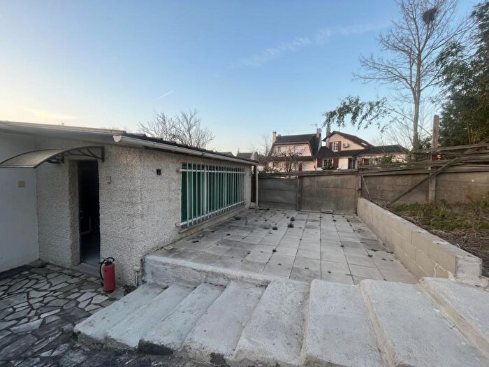 Appartement à vendre - Gagny, Plateau, Franceville - 2 pièces - 1 chambre