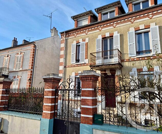 Maison à vendre - Saint-Pierre-lès-Nemours - 9 pièces - 7 chambres