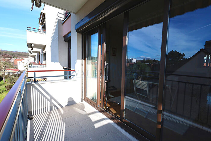 Appartement à vendre - Neuilly-Plaisance, Rennouillères - 3 pièces - 2 chambres