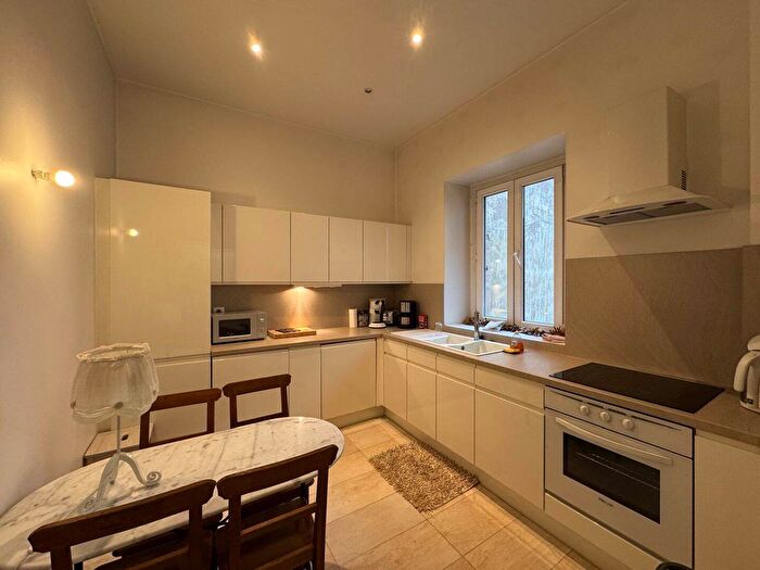 Appartement à louer - Strasbourg - 6 pièces - 3 chambres