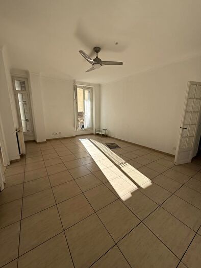 Appartement à louer - Nice, Parc Impérial, Le Piol - 3 pièces