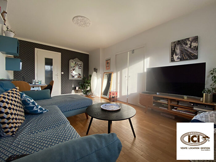 Appartement à vendre - Annemasse, Centre-ville - 3 pièces - 2 chambres