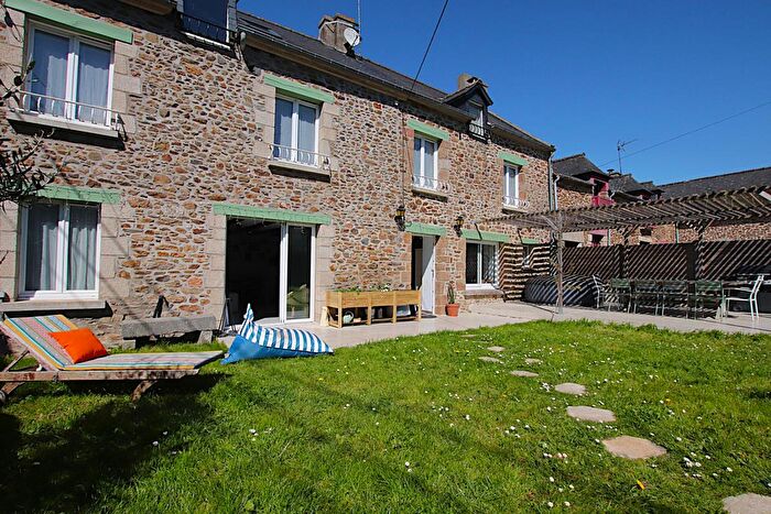 Maison 8 pièces à vendre à Pleurtuit