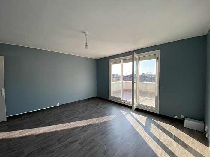 Appartement à louer - Saint-Dizier, Gigny, Centre-ville - 2 pièces - 1 chambre