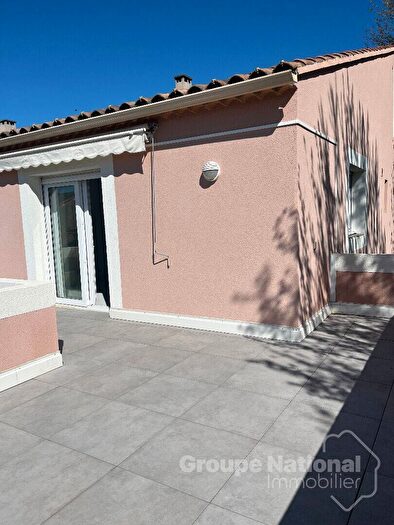 Appartement à louer - Nevons-route dApt, LIsle-sur-la-Sorgue - 3 pièces - 2 chambres