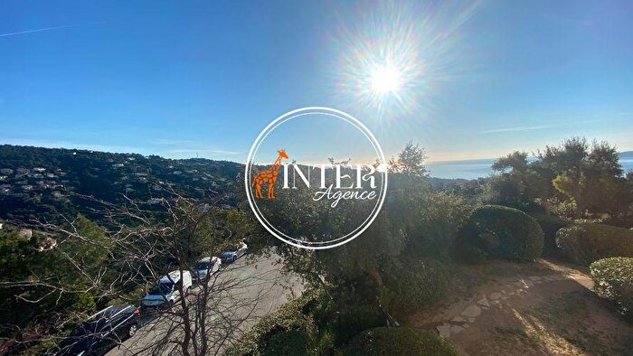 Appartement à vendre - Roquebrune-sur-Argens - 2 pièces - 1 chambre