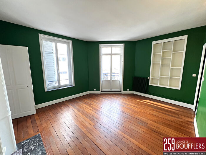 Nancy, Poincaré, Foch, Anatole France, Croix de Bourgogne : Appartement 4 pièces à louer