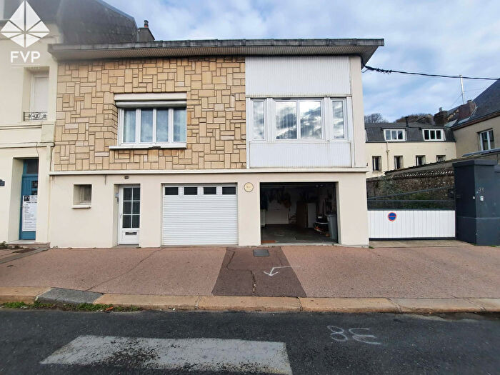 Maison à vendre - Fécamp, Fécamp Nord - 6 pièces - 3 chambres