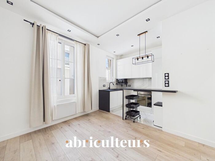 Appartement 3 pièces à vendre à Colombes, Agent Sarre