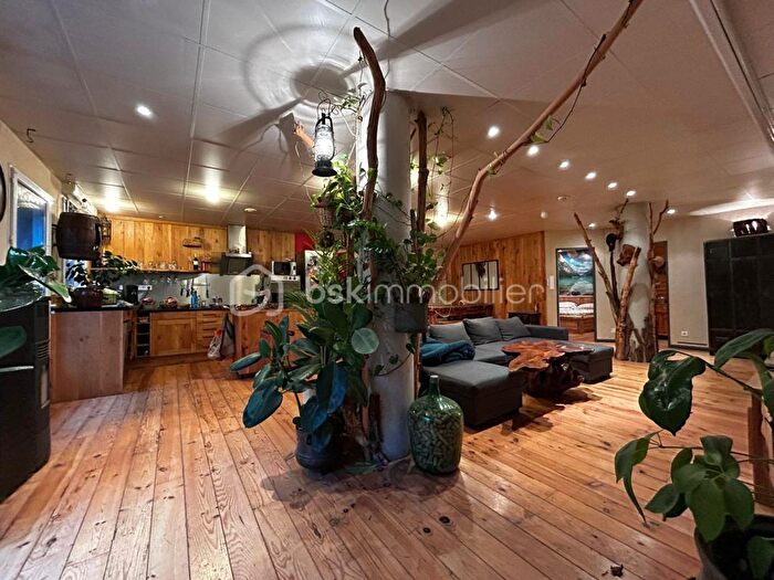 Maison à vendre - Saint-Beauzély - 7 pièces - 4 chambres