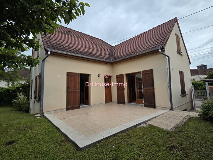 Maison 6 pièces à Les Noës-près-Troyes, à vendre