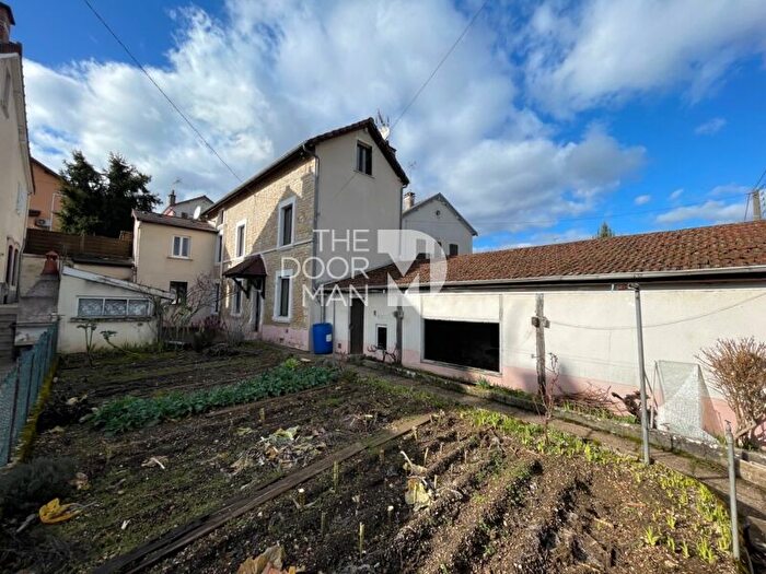 Maison 7 pièces à vendre - Chaumont