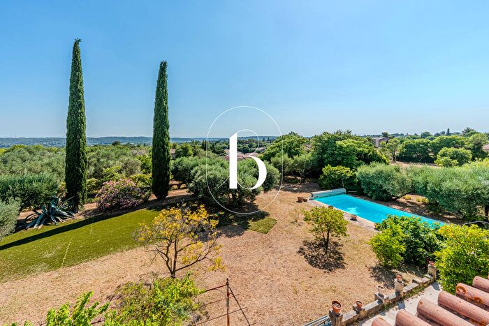 Maison 6 pièces à Uzès, à vendre