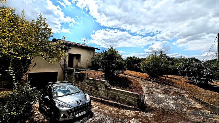Maison à vendre - La Lande-de-Fronsac - 5 pièces - 3 chambres
