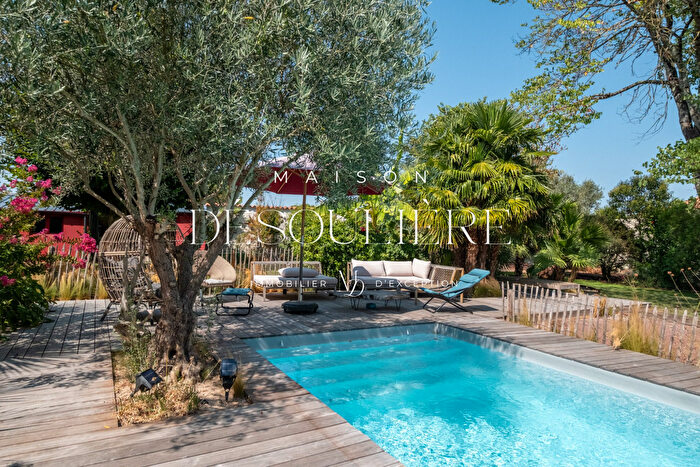 Aigrefeuille-d'Aunis : Maison 18 pièces à vendre
