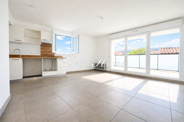 Appartement à vendre - Nîmes, Ville Active - 3 pièces - 2 chambres