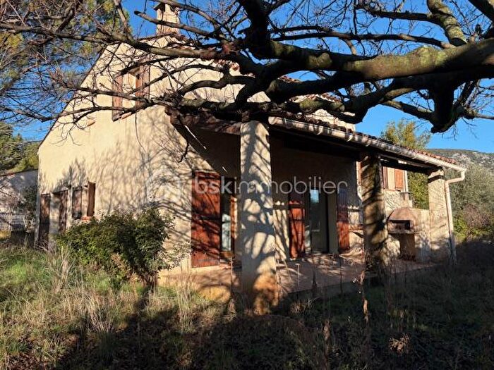 Maison à vendre - Volx - 7 pièces - 4 chambres