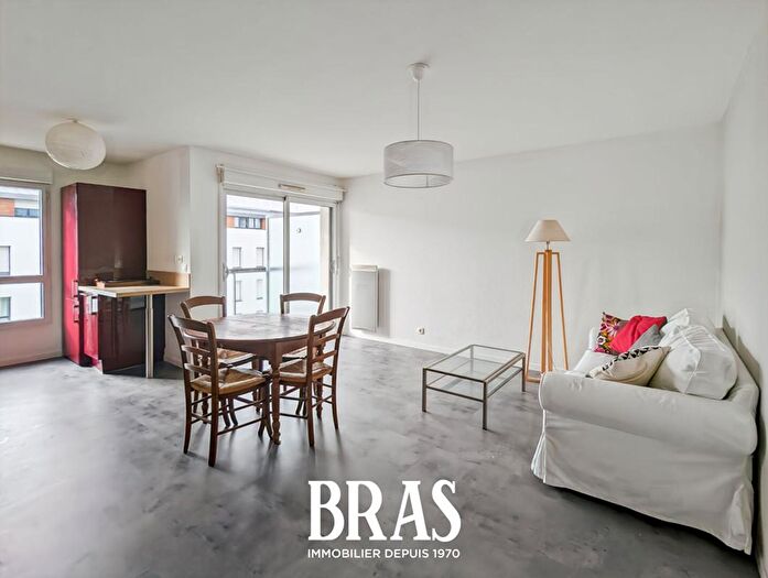 Appartement à vendre - Vannes, Kercado - 3 pièces - 2 chambres