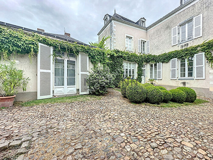 Maison à vendre - Château-Gontier - 10 pièces - 7 chambres