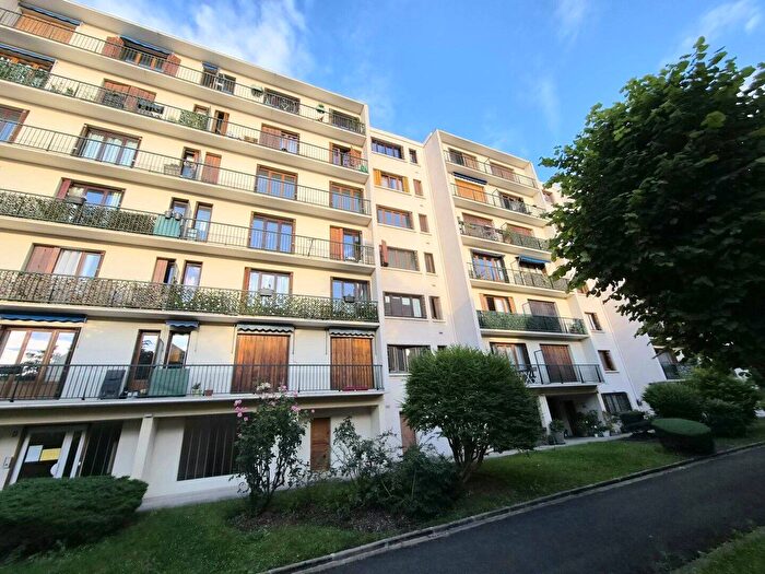 Appartement 1 pièce à louer à Agent Sarre-Centre-Les Vallées-La Garenne, Colombes