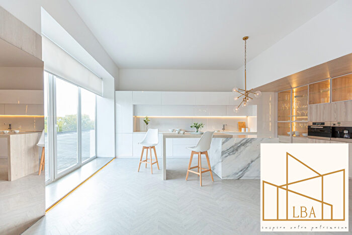 Appartement à vendre - Marseille e , Les Camoins - 3 pièces