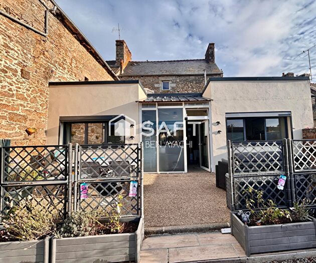 Saint-Nicolas-du-Pélem : Maison 5 pièces à vendre