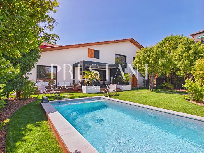 Maison 7 pièces à Anglet, Blancpignon, à vendre
