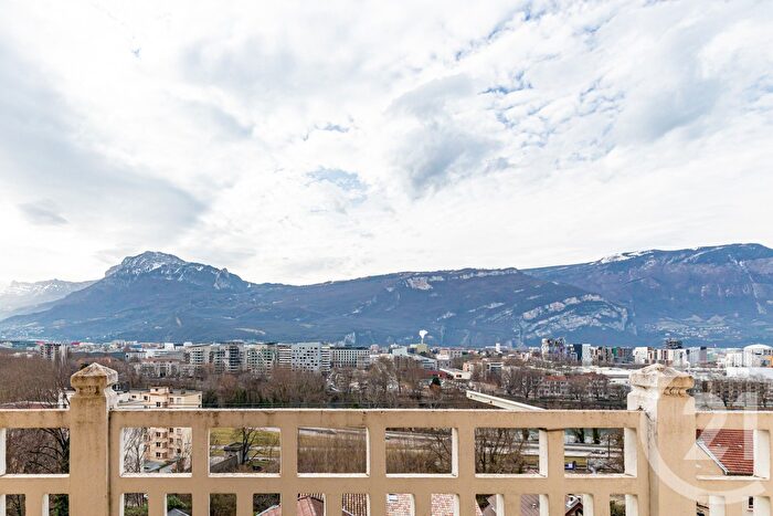 Maison à vendre - Saint-Martin-le-Vinoux - 7 pièces - 5 chambres