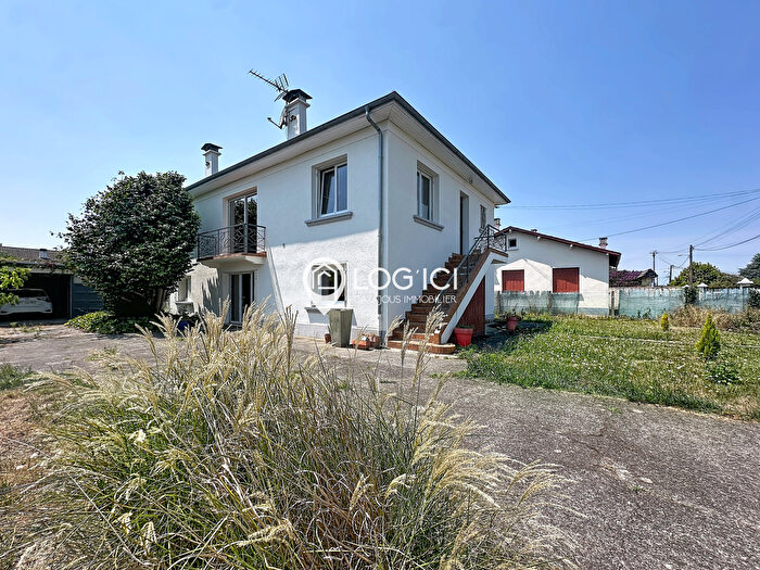 Maison 8 pièces à vendre à Bordes