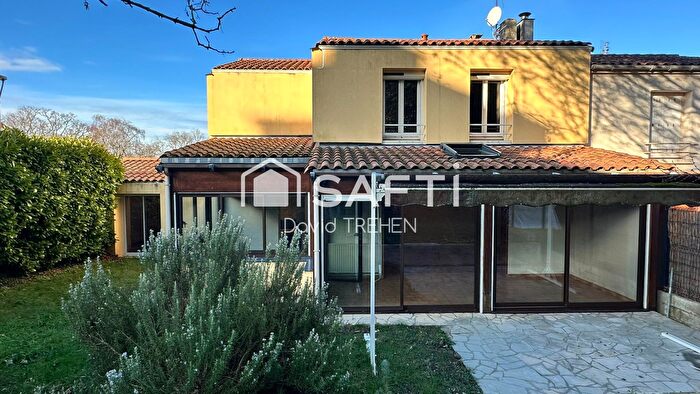 Maison à vendre - Saintes, Bellevue, La Grange, Les Boiffiers - 6 pièces - 5 chambres