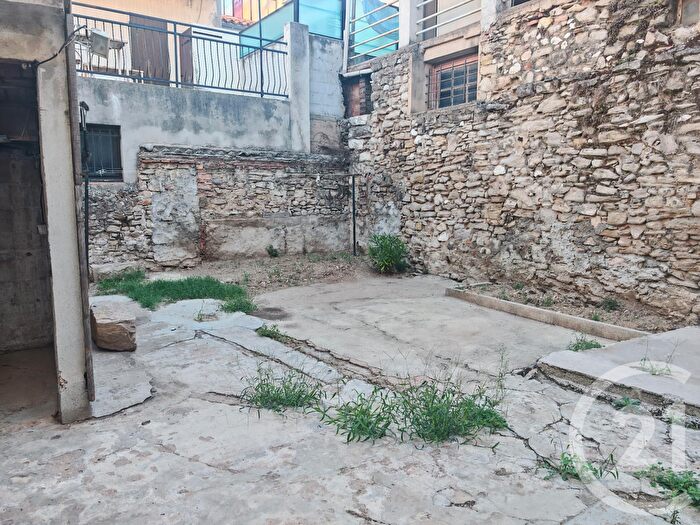 Trets : Maison 3 pièces à louer