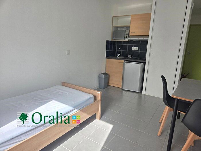 Appartement à louer - Abbaye, Grenoble - 1 pièce