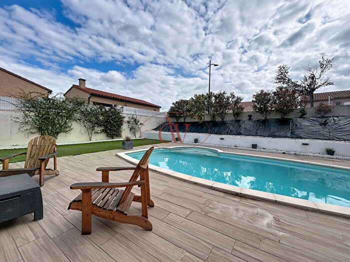 Maison à vendre - Trouillas - 4 pièces - 3 chambres