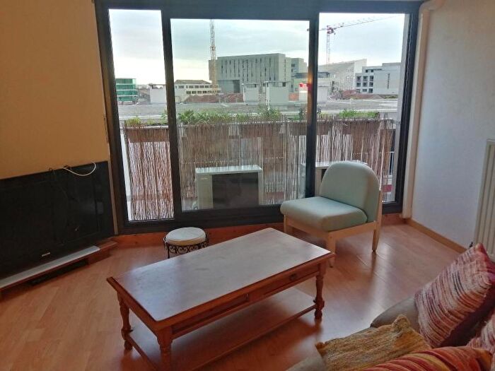 Appartement à louer - Bordeaux, Gare Saint-Jean - 1 pièce - 3 chambres