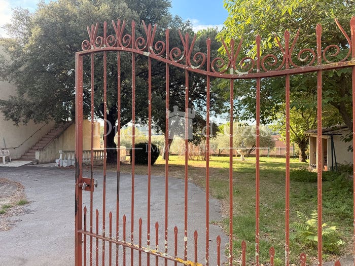 Uzès : Maison 6 pièces à vendre