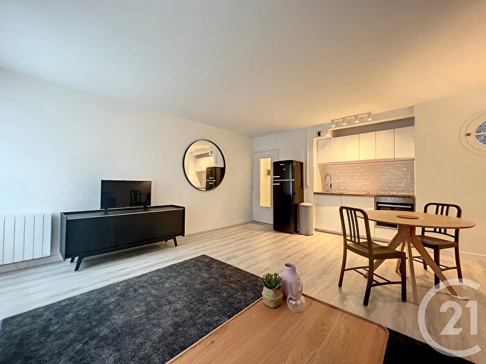 Appartement à louer - Lille, Vieux Lille - 2 pièces - 1 chambre