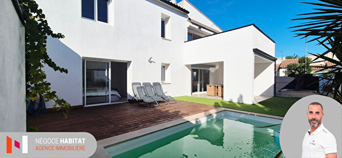 Maison à vendre - Lunel, La Roquette - 7 pièces - 5 chambres