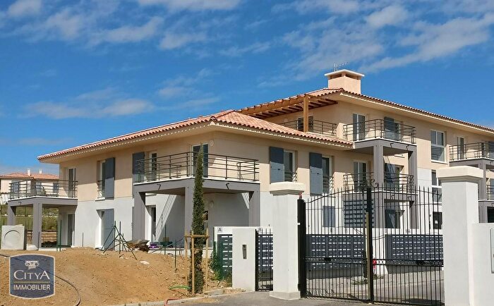 Appartement à vendre - Roquebrune-sur-Argens, Golf - 2 pièces - 1 chambre