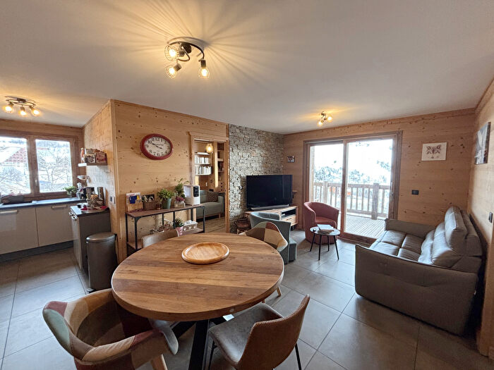 Appartement à vendre - Montgellafrey - 4 pièces - 3 chambres