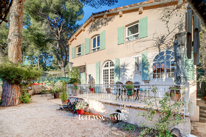 Maison à vendre - Saint-Cyr-sur-Mer, Les Lecques, Caylar, Cap Saint-Louis, Plage - 8 pièces - 6 chambres