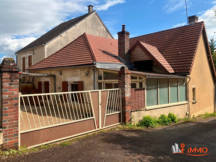 Saints-en-Puisaye : Maison 4 pièces à vendre