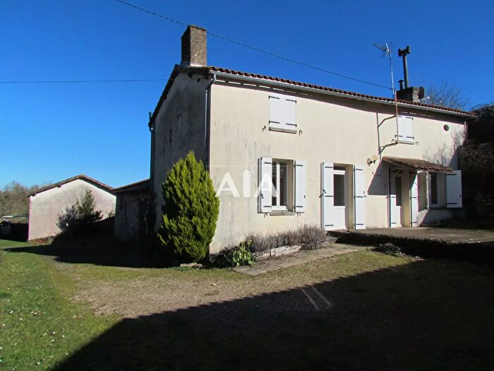 Maison à vendre - Bernac - 5 pièces - 2 chambres