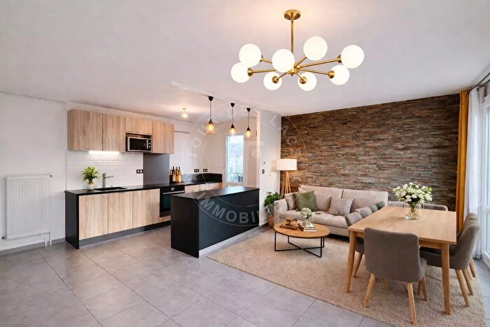 Appartement à vendre - Annecy-le-Vieux, Annecy-le-Vieux Nord - 5 pièces - 4 chambres