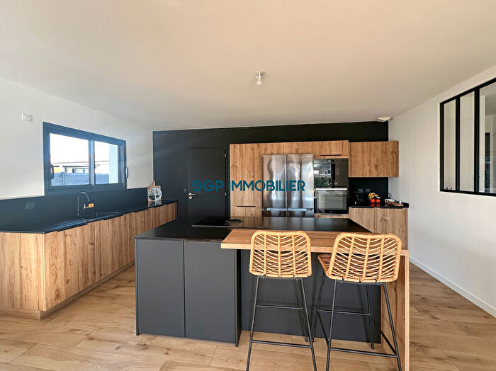 Maison à vendre - Saint-Martin-de-Hinx - 4 pièces - 3 chambres