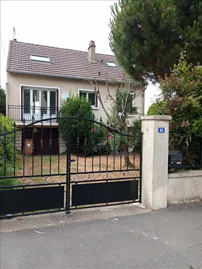 Clichy-sous-Bois, La Butte, Les Limites - Maison 6 pièces à louer