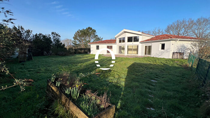 Maison à vendre - Chauvé - 6 pièces - 4 chambres