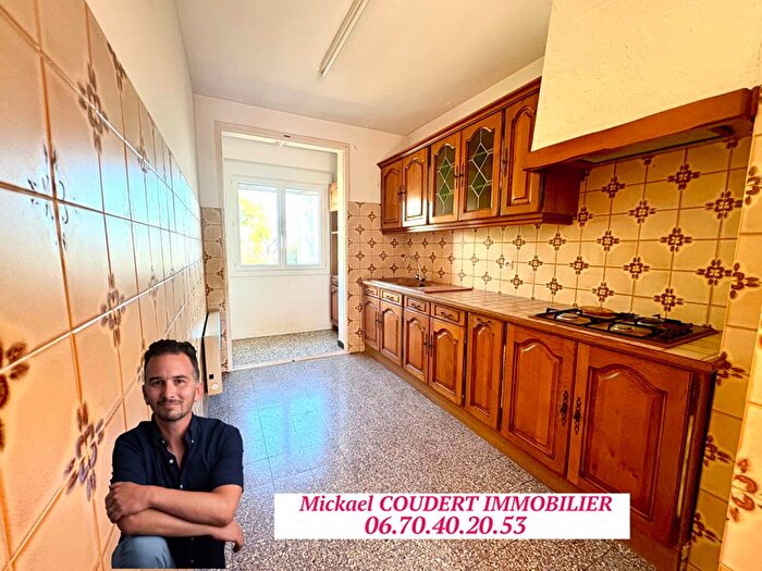 Appartement à vendre - Port-Saint-Louis-du-Rhône - 4 pièces - 3 chambres