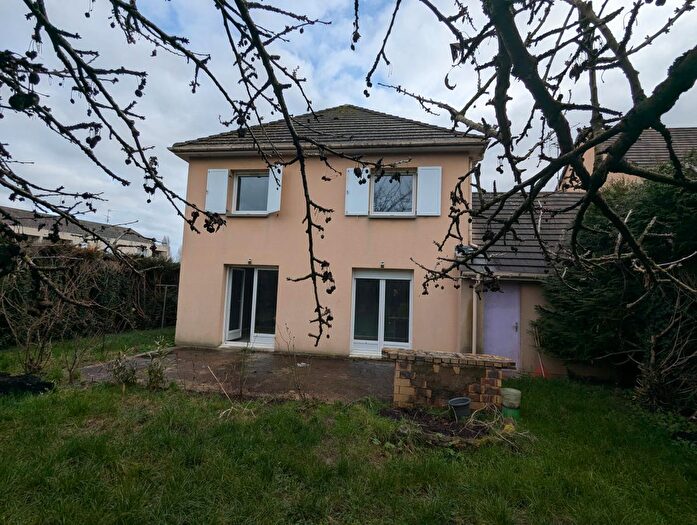 Maison à vendre - Gaillon - 4 pièces - 3 chambres