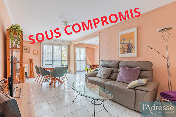 Appartement 5 pièces à vendre - Les Ulis, Nord, Centre-Est