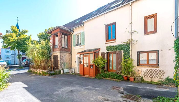 Maison à vendre - Saint-Thibault-des-Vignes - 3 pièces - 2 chambres